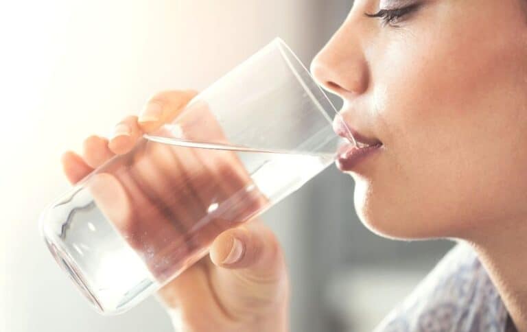 The Morning Routine Checklist to Start Your Day with Energy & Focus